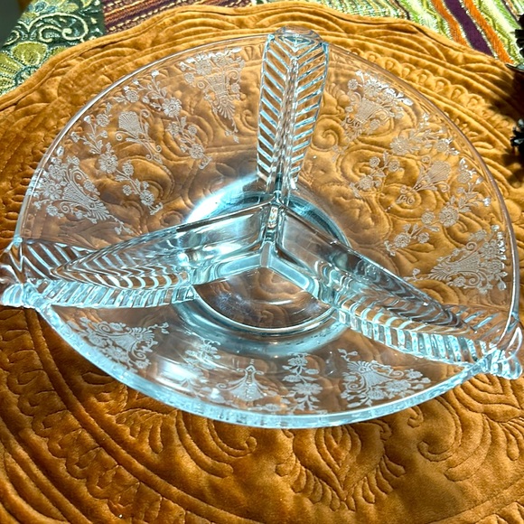 Duncan Miller | Accents | Vintage Duncan Miller 3 Section Feather ...